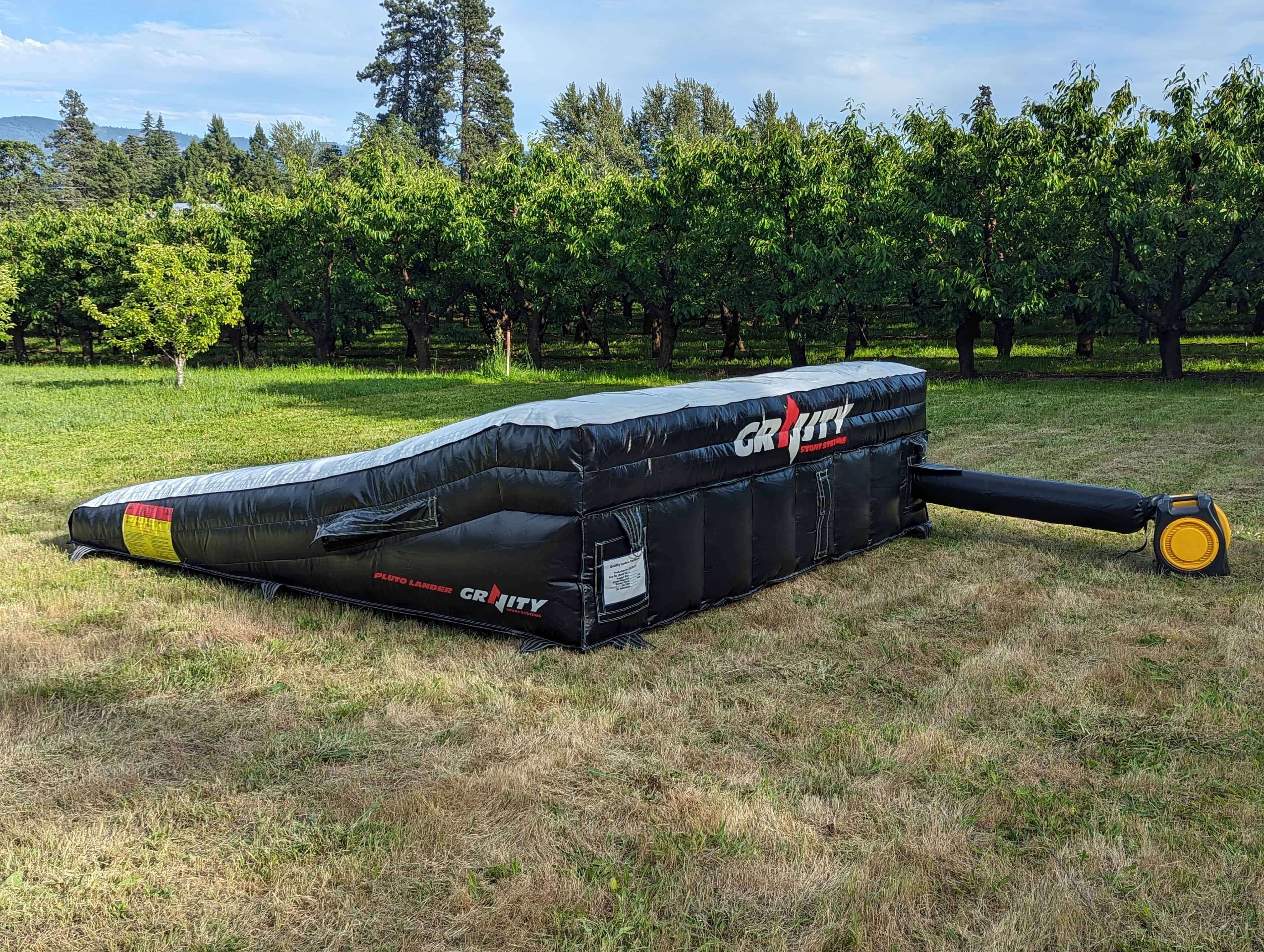 Pluto Lander – Gravity Stunt Systems