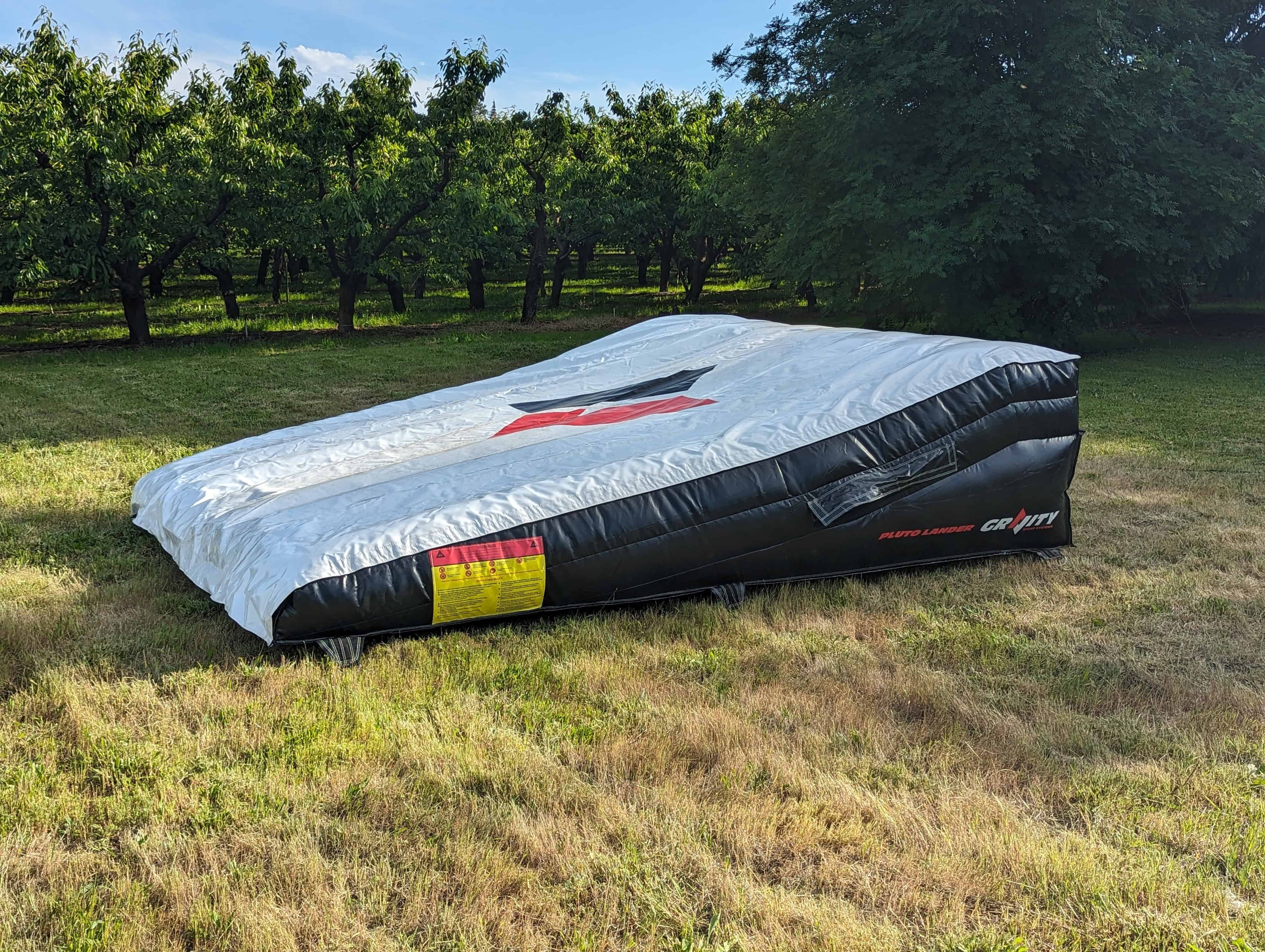 Pluto Lander – Gravity Stunt Systems