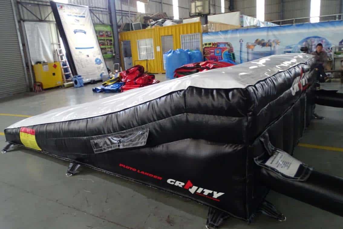 Pluto Lander – Gravity Stunt Systems